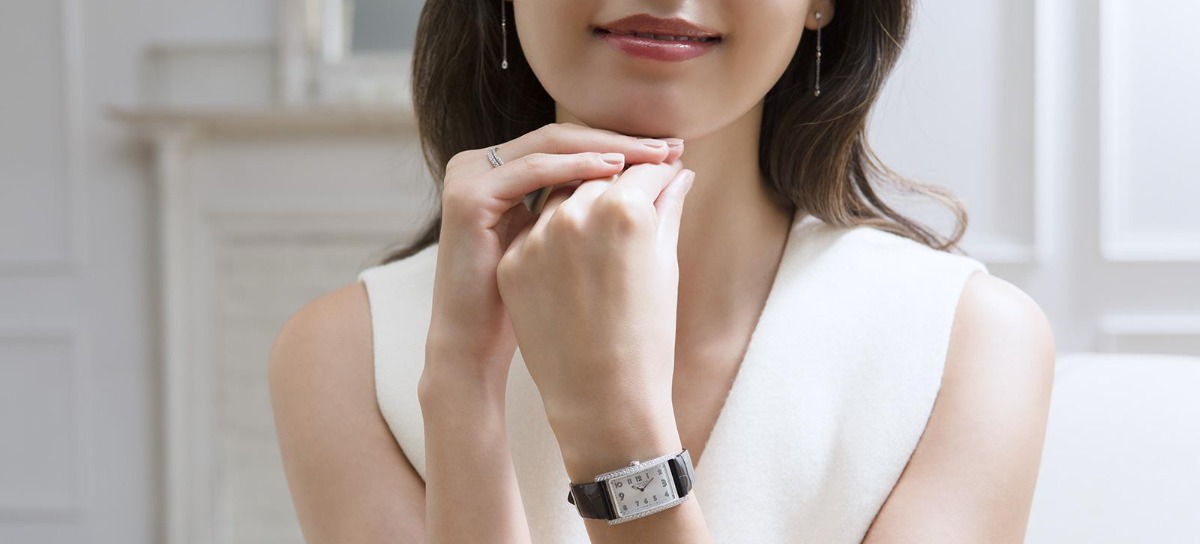 5 watches with unusual and weird shapes – The Wristwatch Dude – TWD
